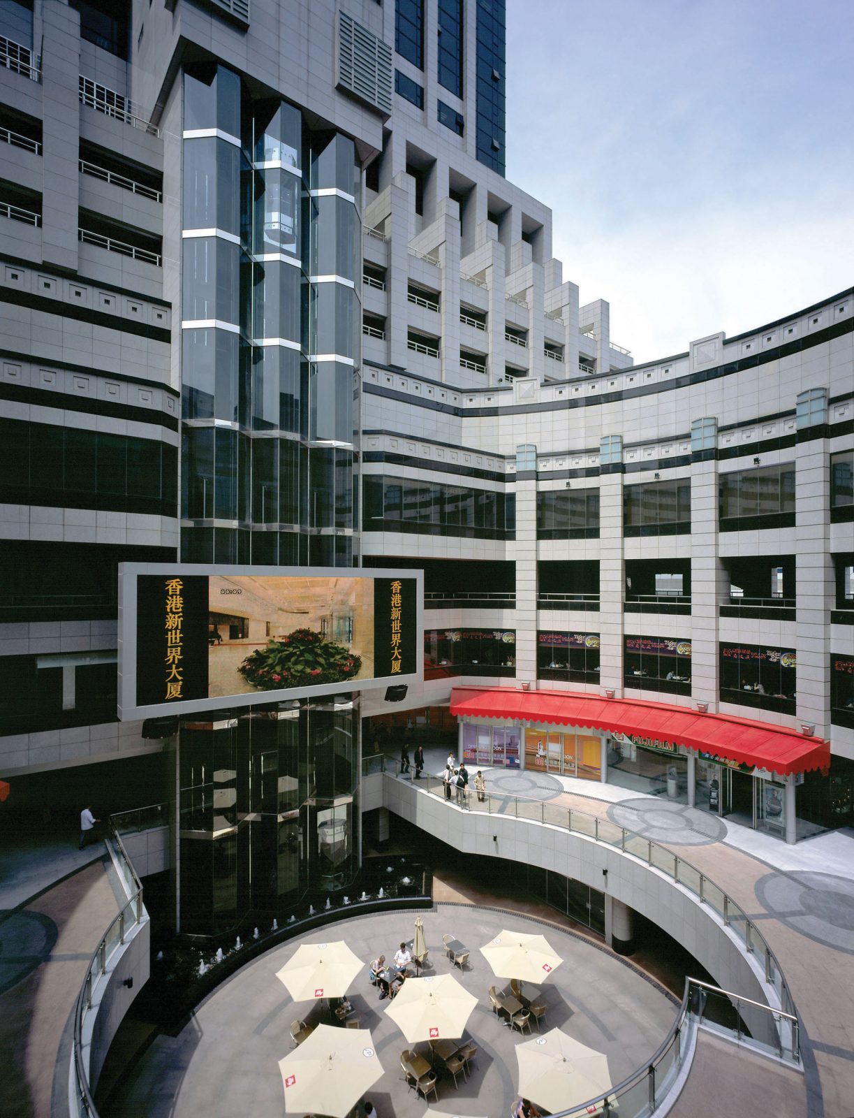 Shanghai-HK-New-World-Tower_Story2 - B+H Architects