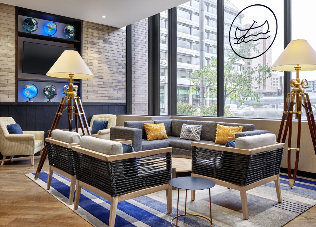 YYCBV_sm_private_sitting_area - B+H Architects