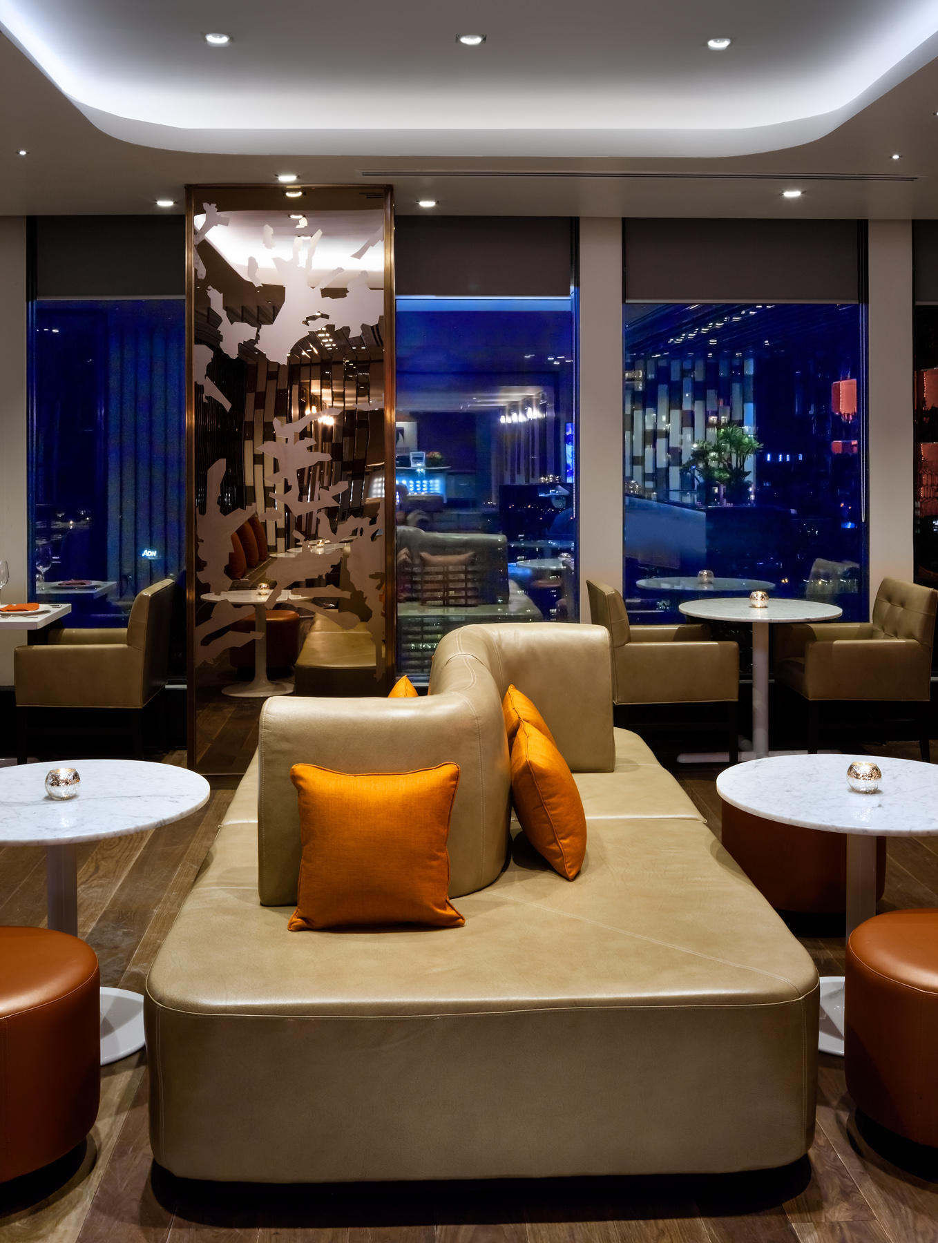 Stratus Bar & Restaurant - B+H Architects