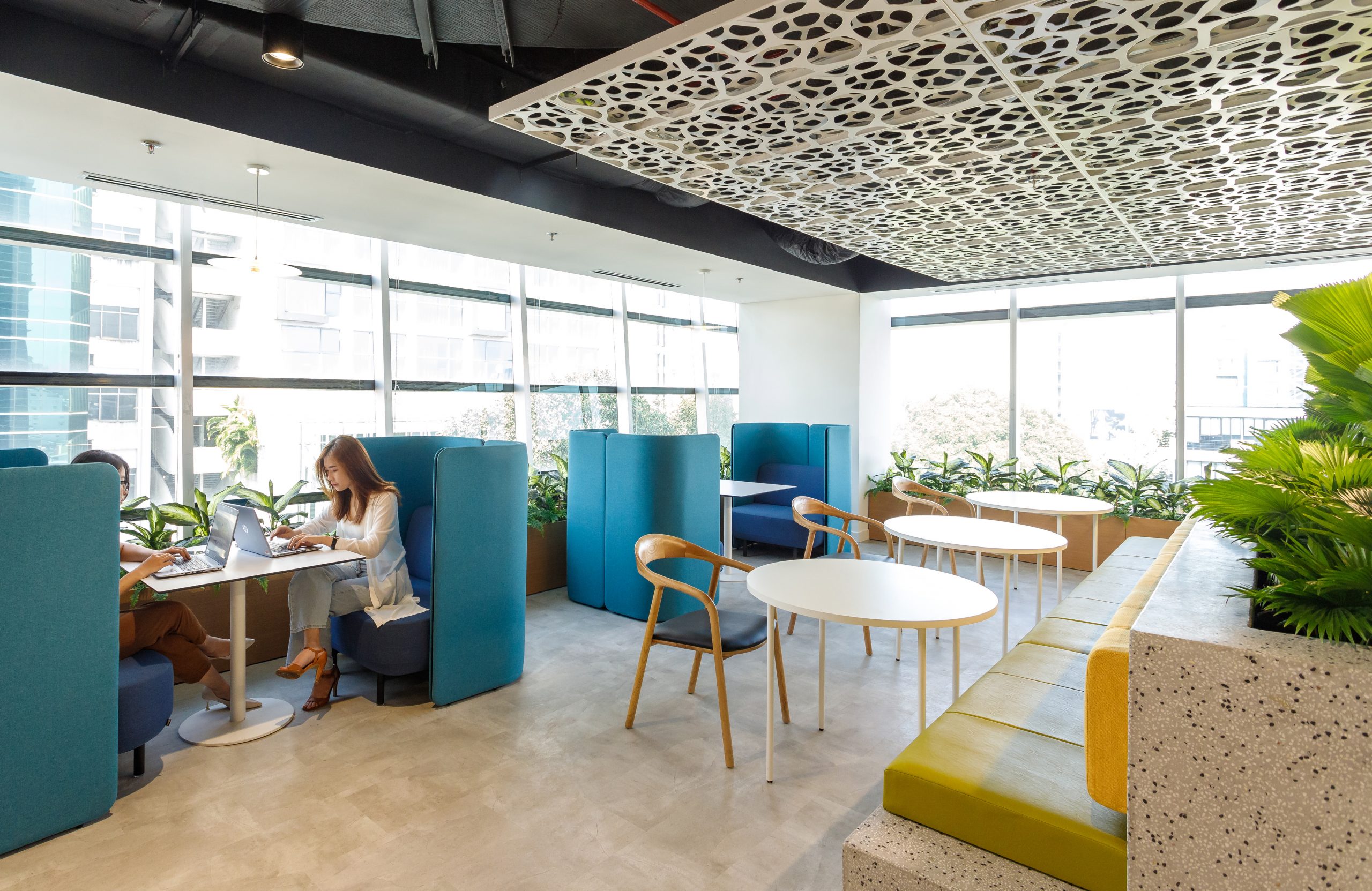 Nestle_Business Lounge sml - B+H Architects